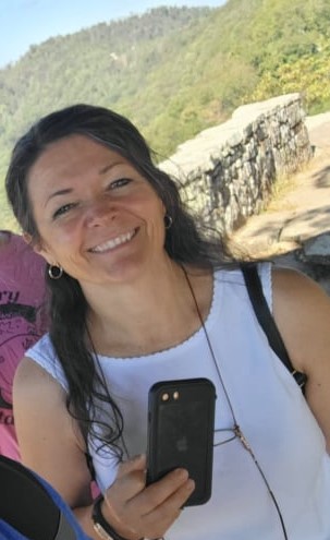 About – Hinterhaus Journal